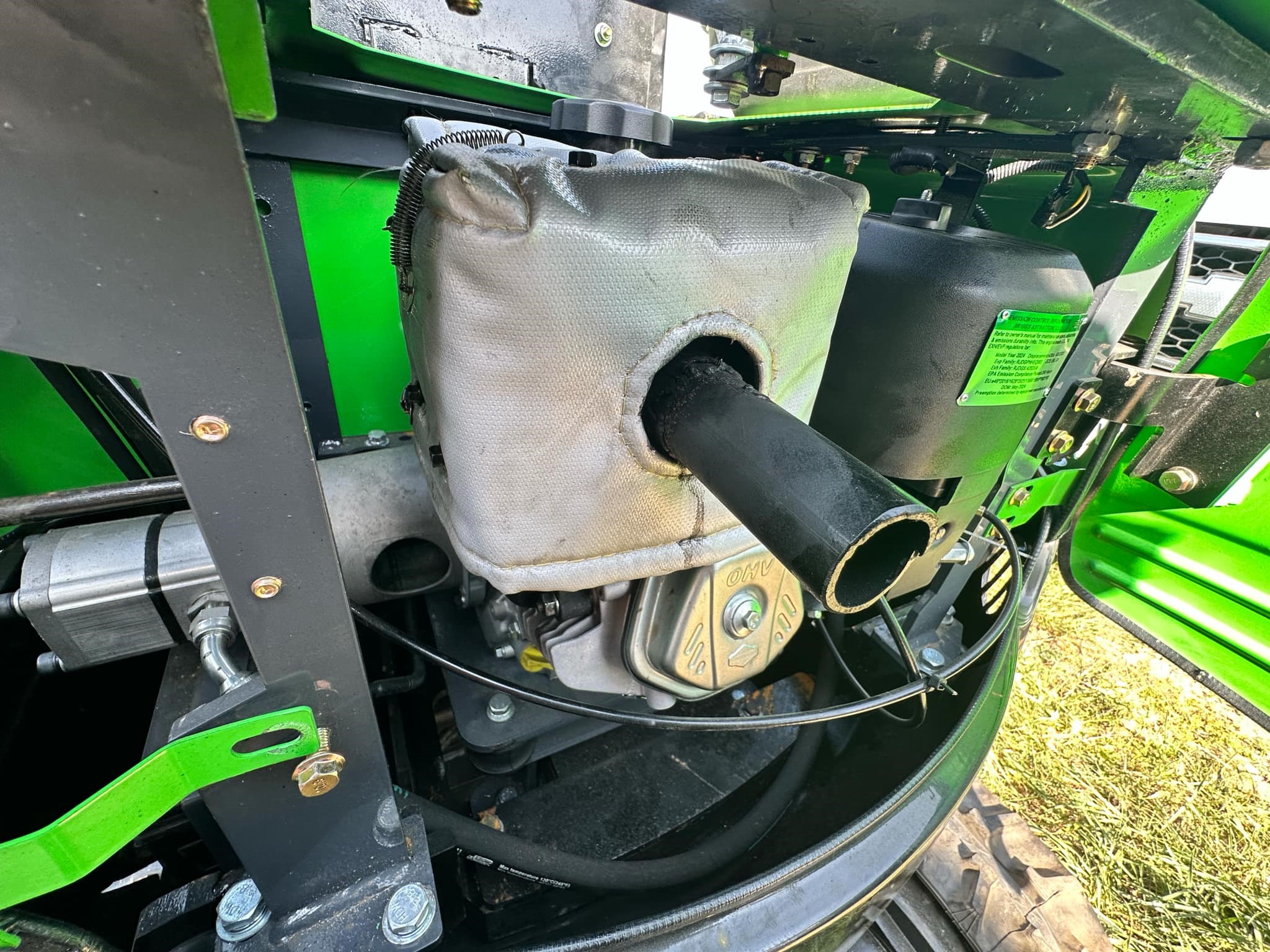 Mini Excavator Exhaust Heat Blanket Briggs and Stratton xr2100 – Tiny's ...